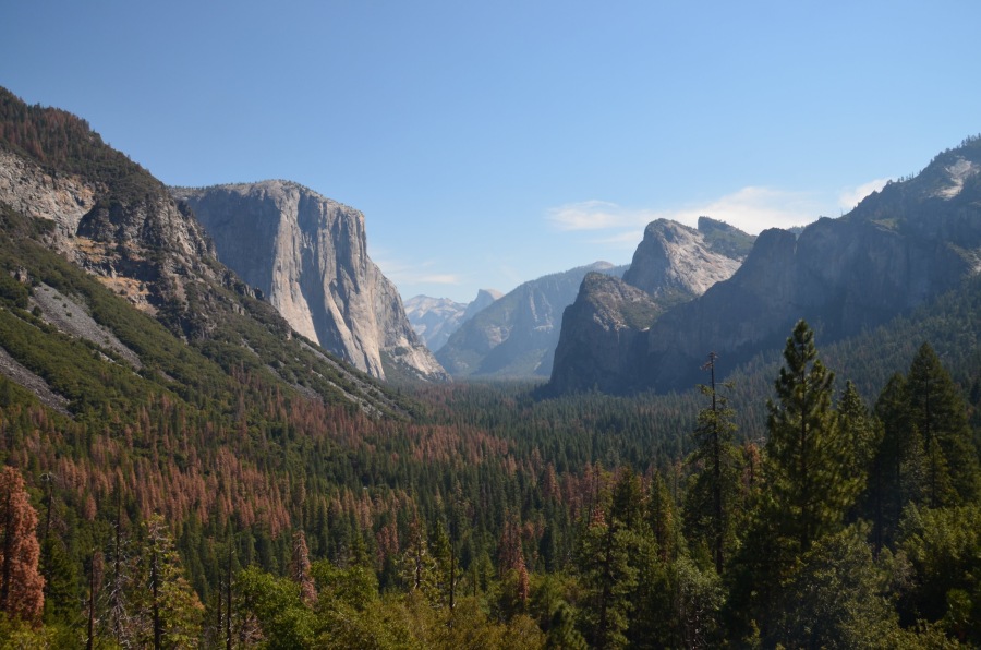 Tunnel View - Travelanding